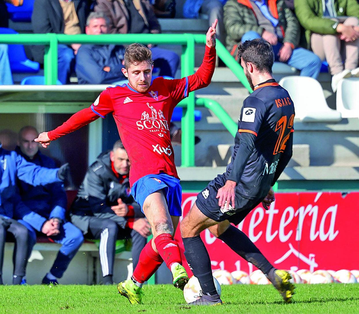 El Ceares resuelve ante el Caudal en la primera mitad | El Comercio ...