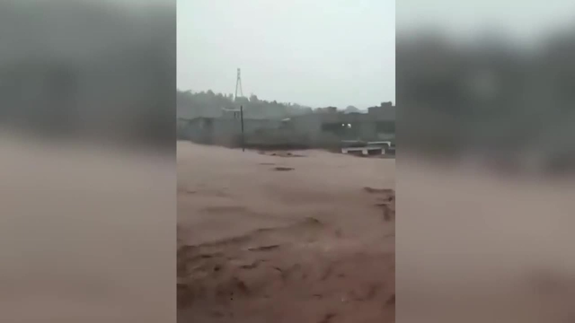 Aumentan A 11 300 Los Muertos Por Las Inundaciones En La Localidad
