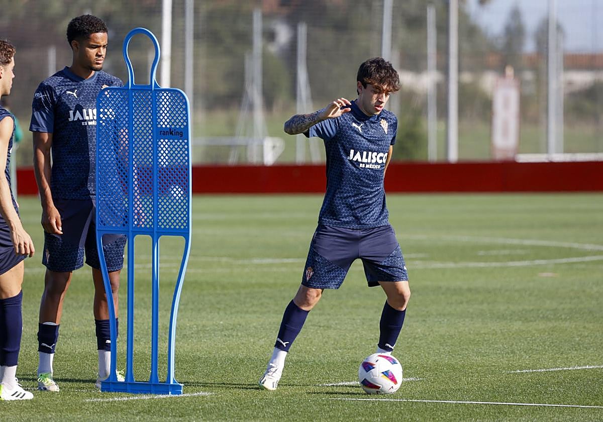 Carrillo regresa a México tras no encajar en el Sporting | El Comercio ...