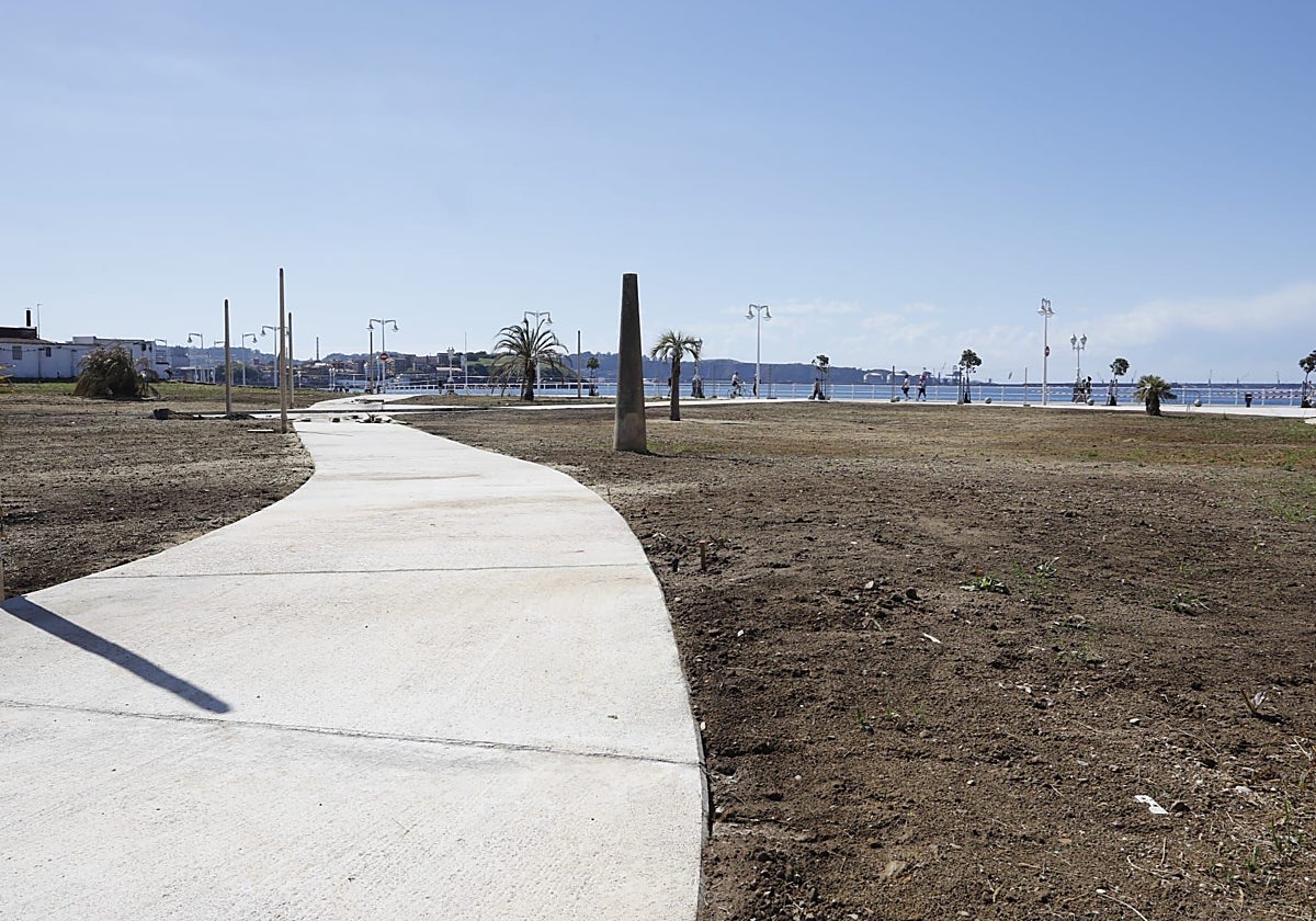 La primera fase de la 'playa verde' de Gijón, a falta de remates ...