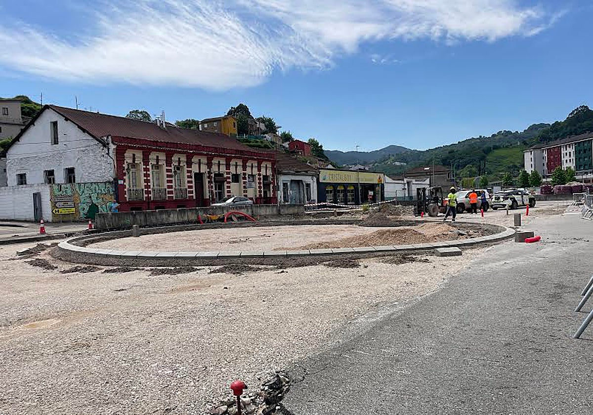 Delimitada la rotonda que evitará el paso del tráfico pesado en La ...