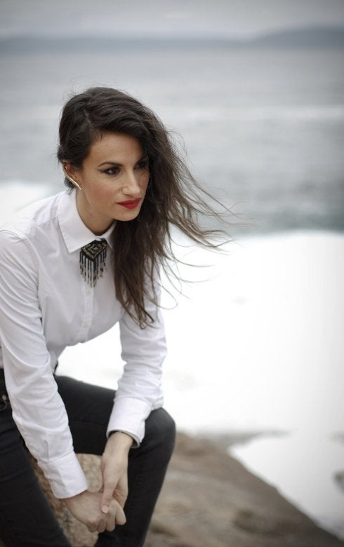 Yolanda Castaño ofrecerá un recital poético en el Niemeyer | El ...