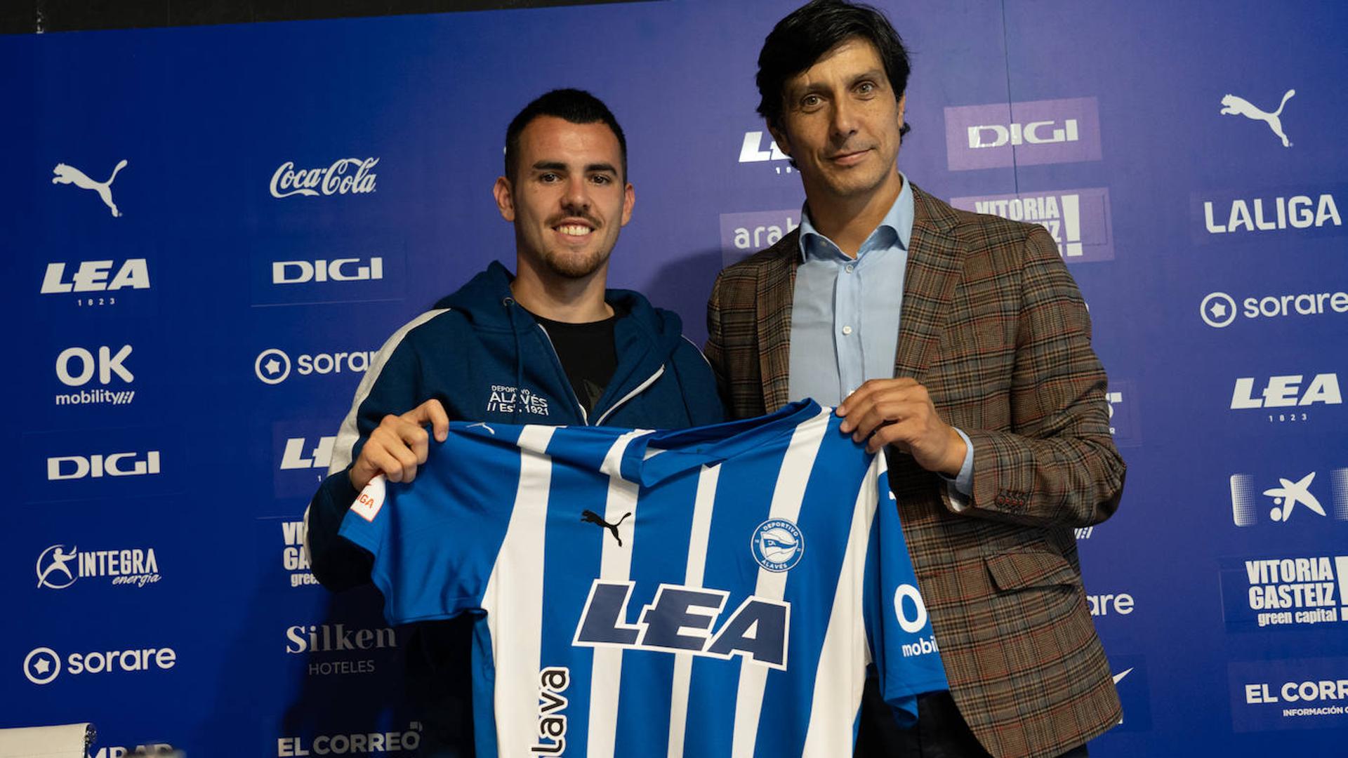 Álex Sola: «La posición que más me gusta es la de extremo» | El Correo