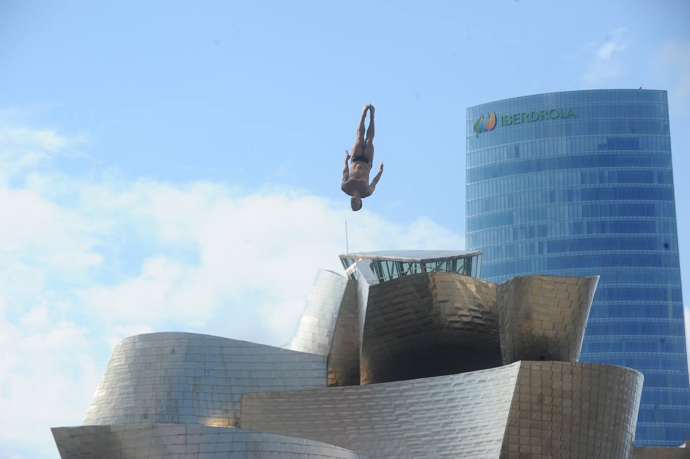 Lobue se corona en un Bilbao entregado | El Correo