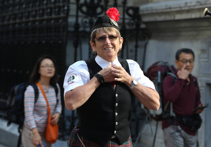 Los gaiteros escoceses dan la bienvenida al festival de Folk de Getxo ...