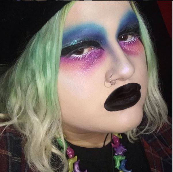 Fotos: Por sus looks pringados y surrealistas conocerás a esta ...