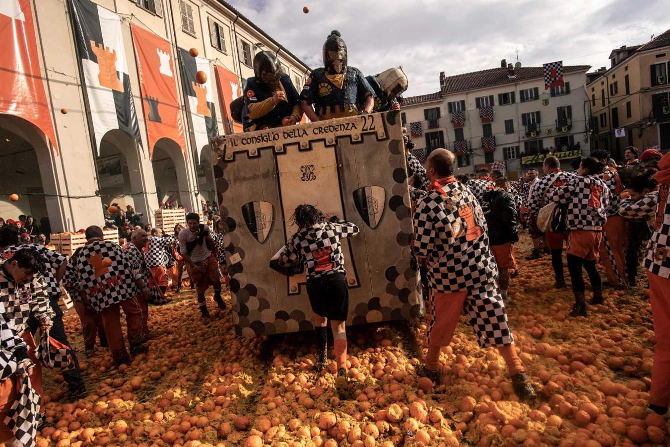 Fotos: Carnaval de Ivrea, la batalla de las naranjas | El Correo