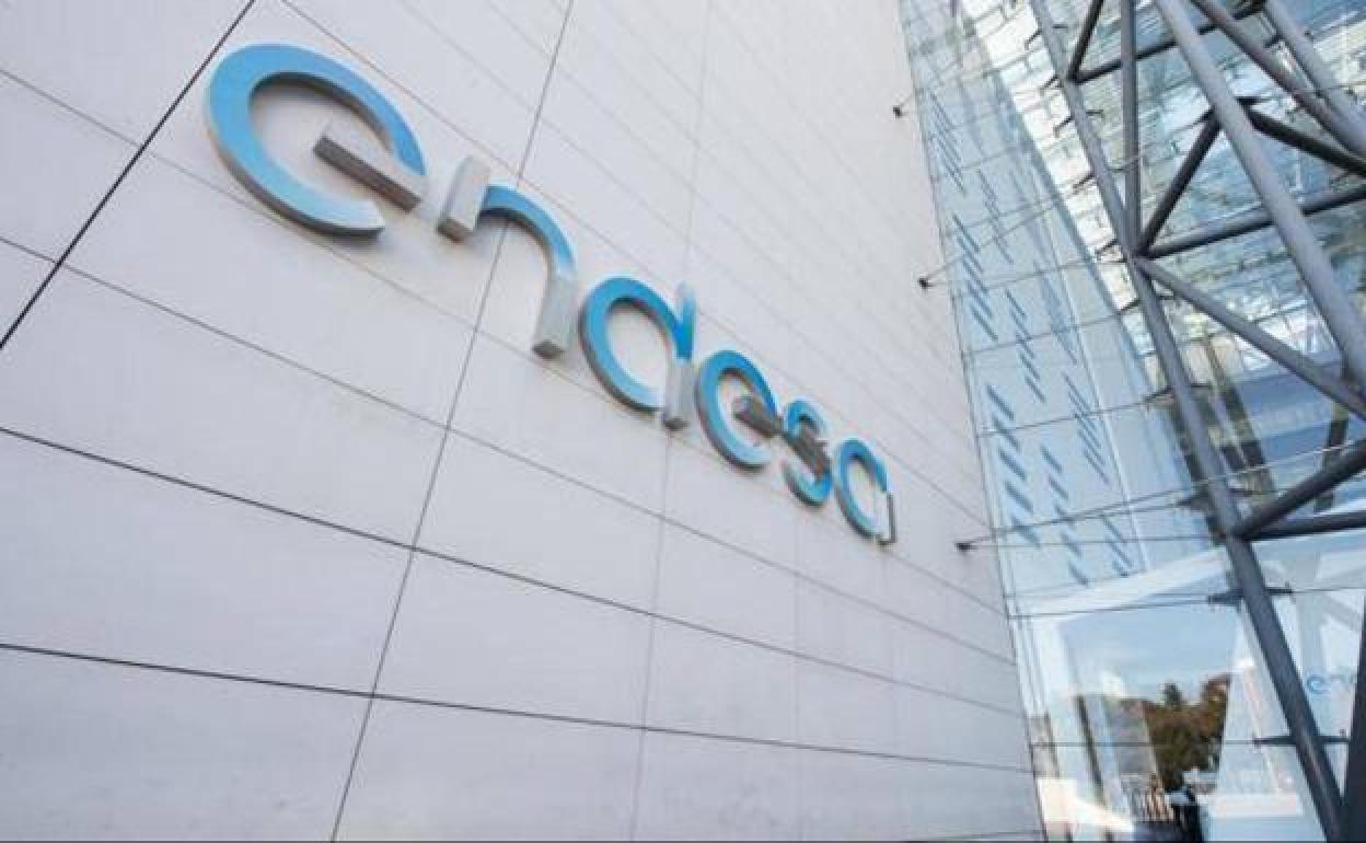 Endesa invertirá 25.000 millones hasta 2030 en renovables | El Correo