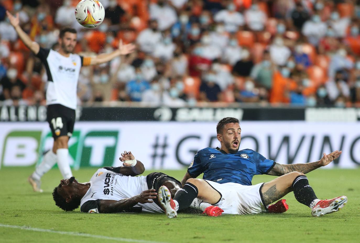 Fotos: Las mejores imágenes del Valencia - Alavés | El Correo