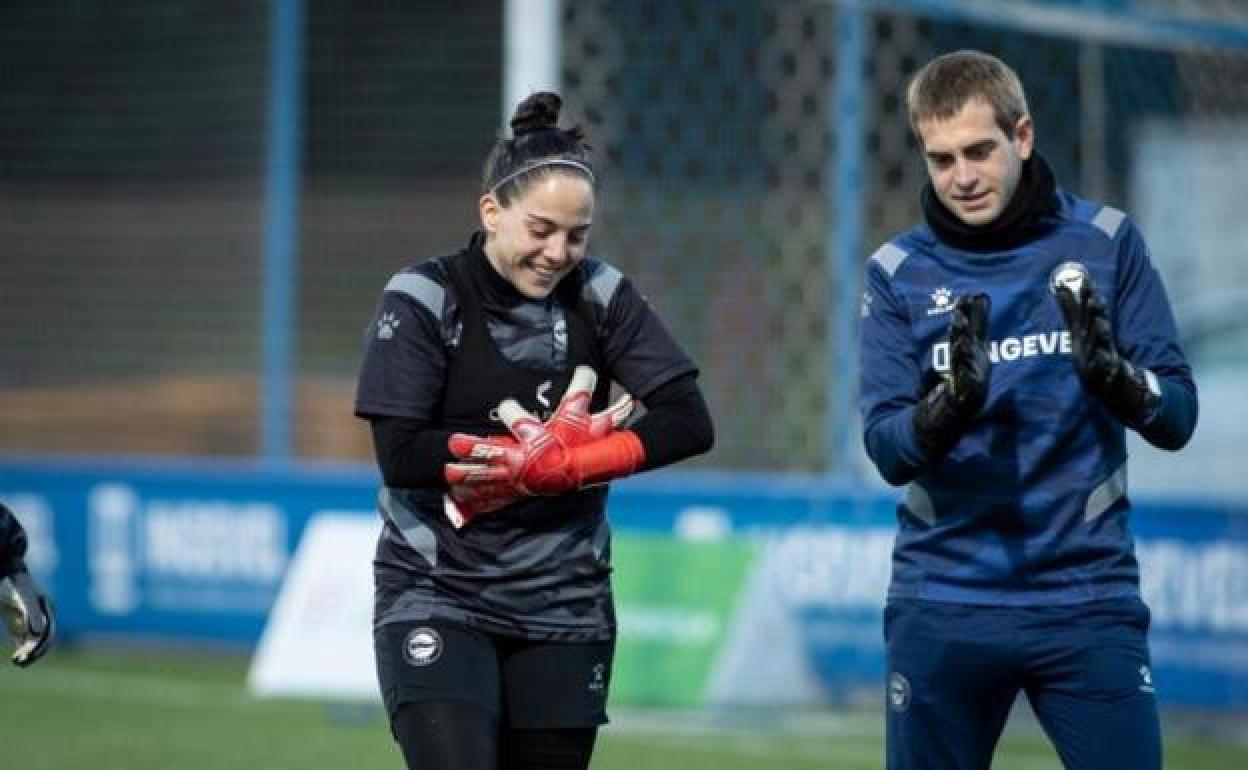 Cristina Cornejo anuncia su retirada del fútbol | El Correo