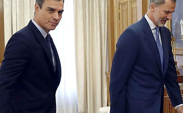 El Gobierno congela la asignación de la Casa Real, única institución ...