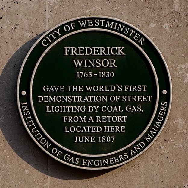 Parece una tecnología actual, pero las primeras luces LED tienen ya ...