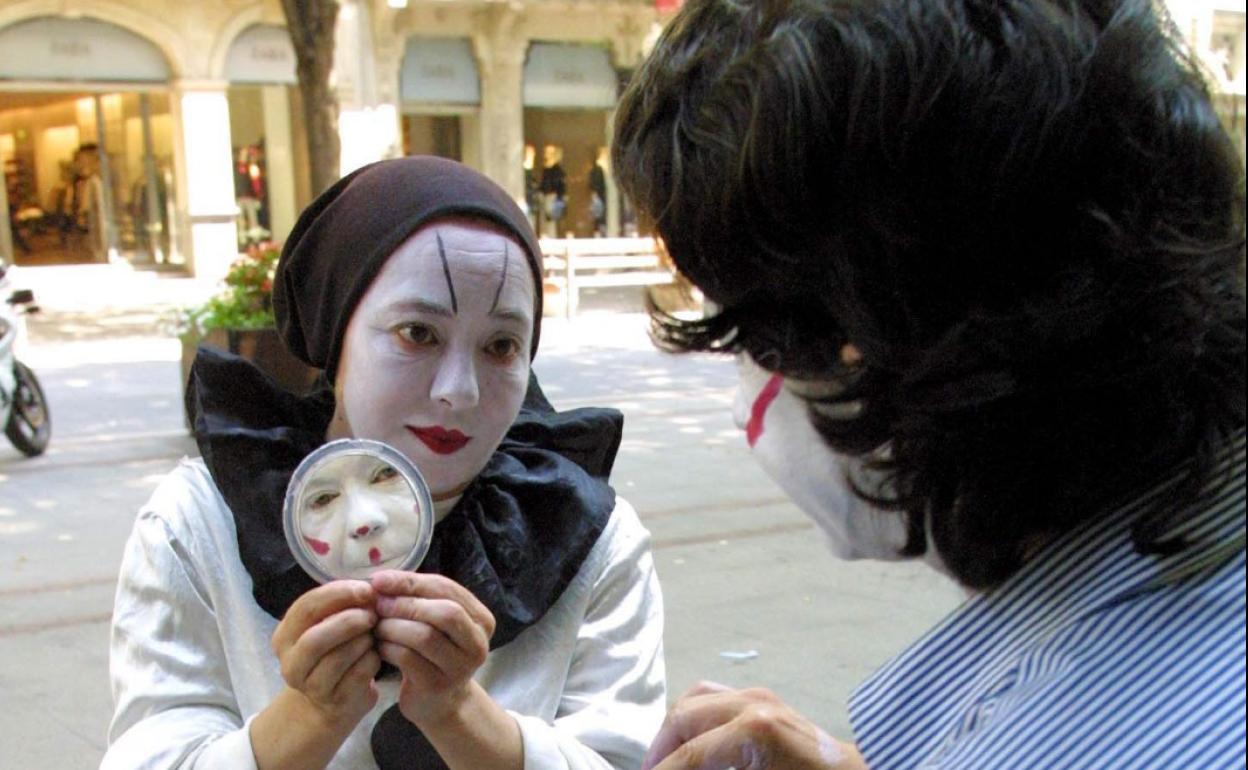 Muere la mimo triste más famosa de Bilbao | El Correo