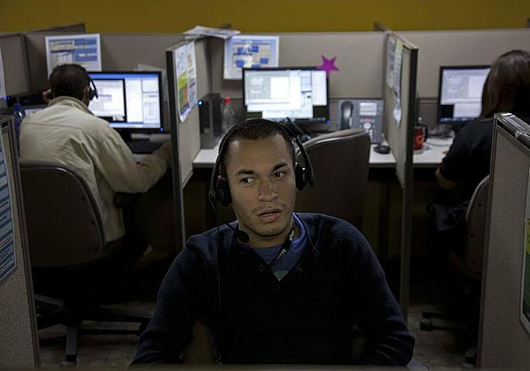 La firma hoy del nuevo convenio del Contact Center beneficiará a 5.000 ...