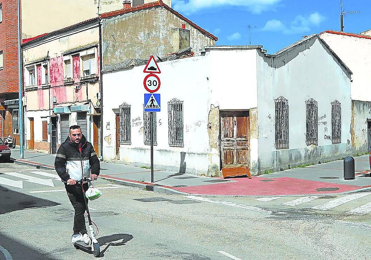 Vecinos de Las Matillas advierten del riesgo de derrumbe de una casa ...