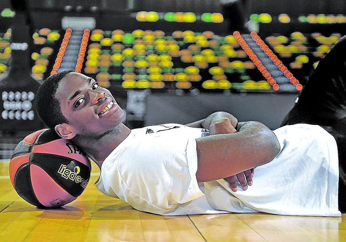 «Cuando haga dinero, todo va a ir a mi familia, las ha pasado moradas y ...