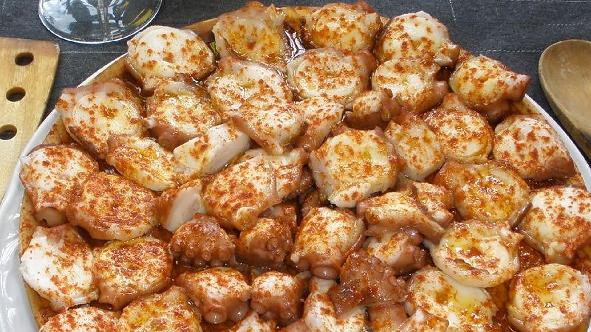 Pulpería Arizgoiti: Pulpo con cachelos y otras delicias gallegas en ...