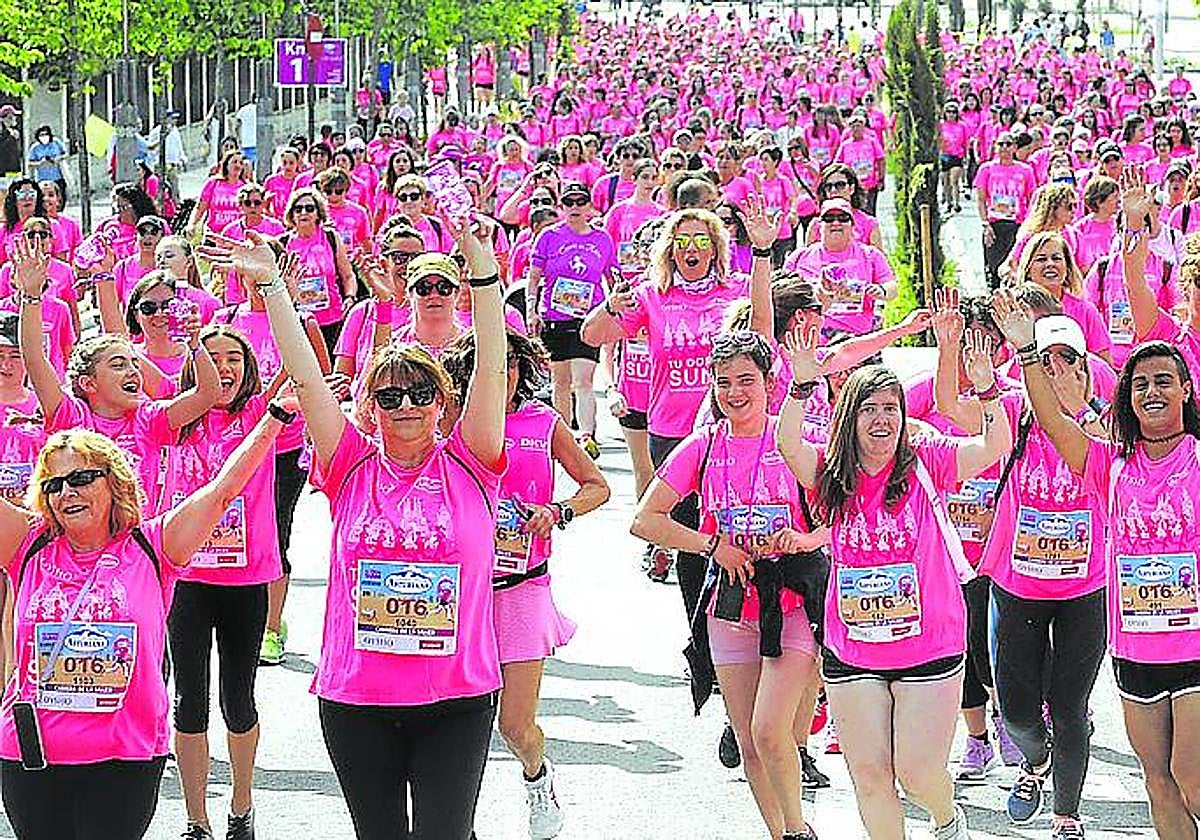 Una marea rosa de 3.000 mujeres recorrerá Vitoria el 21 de mayo | El Correo