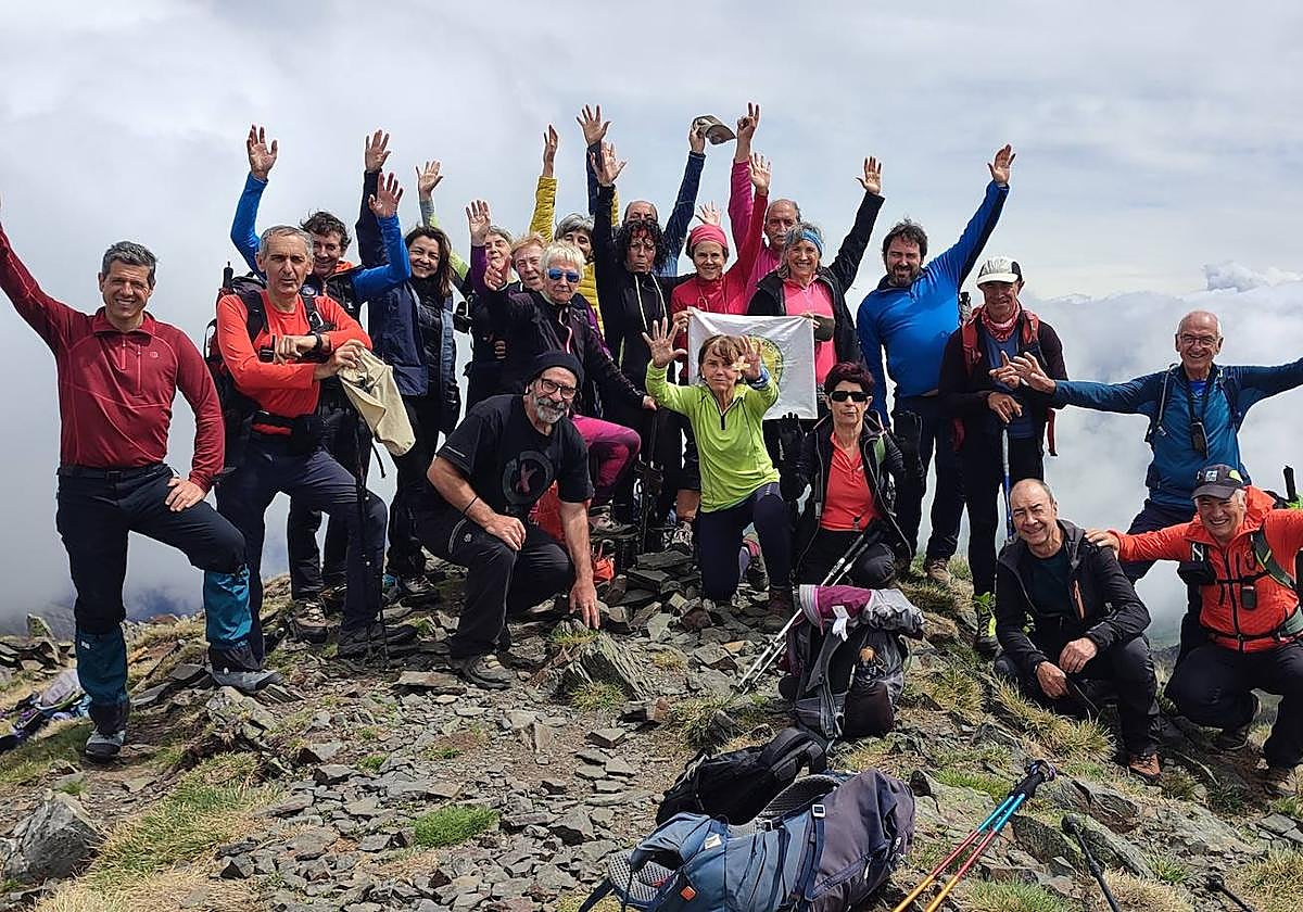 Munarrikolanda Mendi Taldea de Sopela: 25 años en lo más alto de la ...