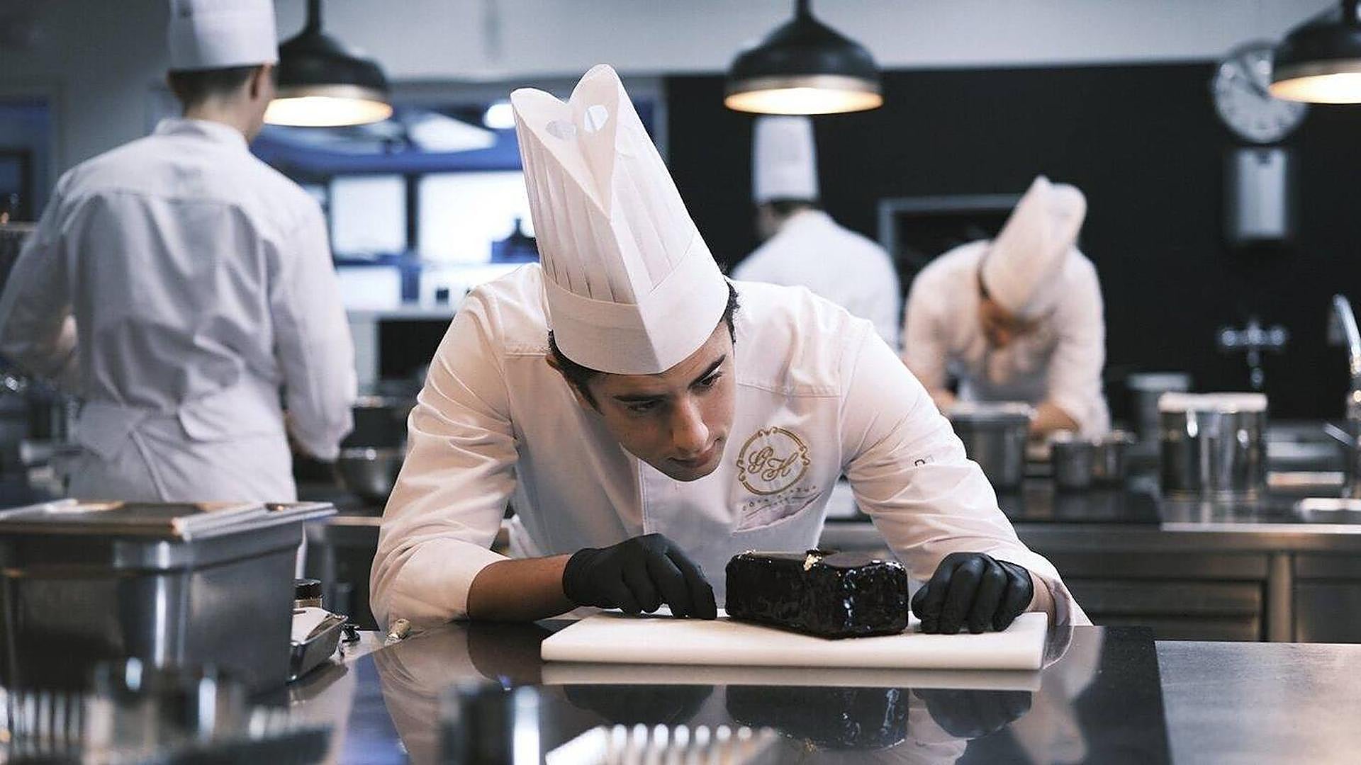 Begoña del Teso: Crítica de 'Repostero y chef' (2023): París-Brest por ...