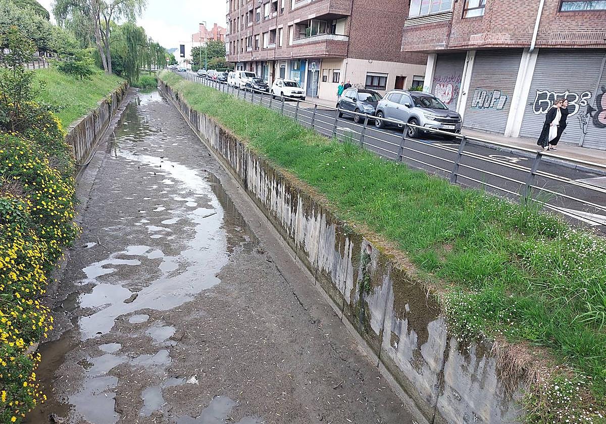 Sin apenas agua en el río Gobela | El Correo