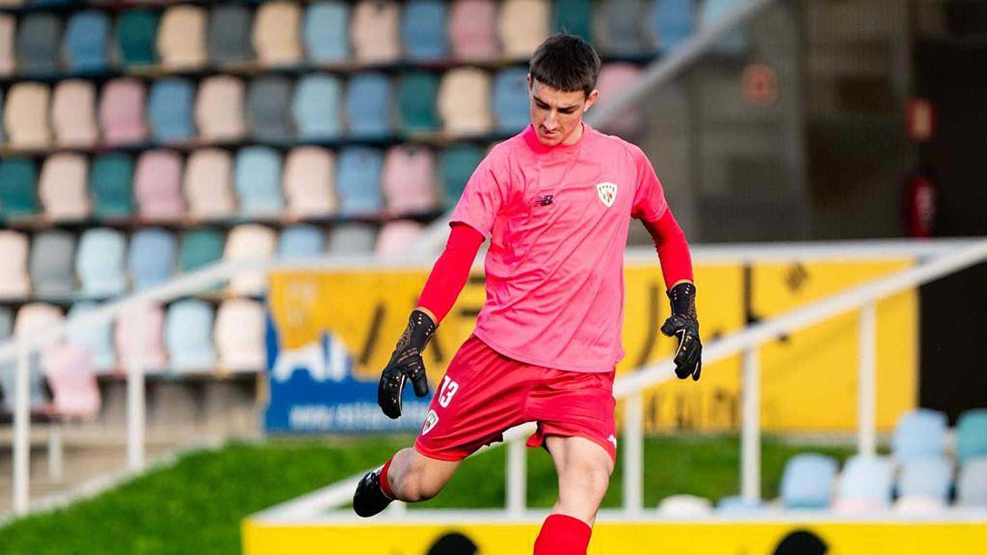 Unai Pérez: «Soy joven y tengo hambre, he venido al Barakaldo a ...