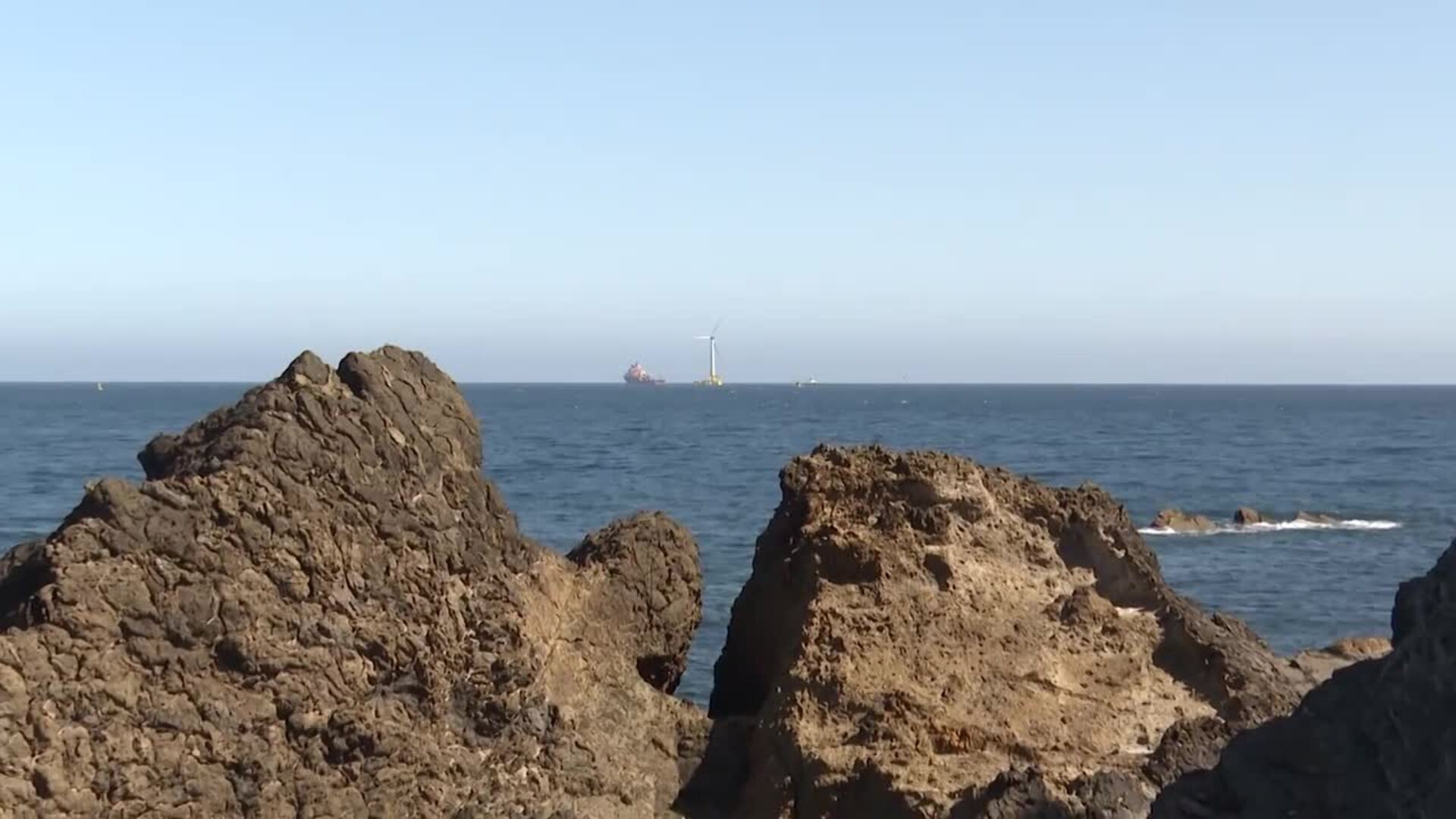 Despega el proyecto DemoSATH, con la vista en instalar tres aerogeneradores más | El Correo