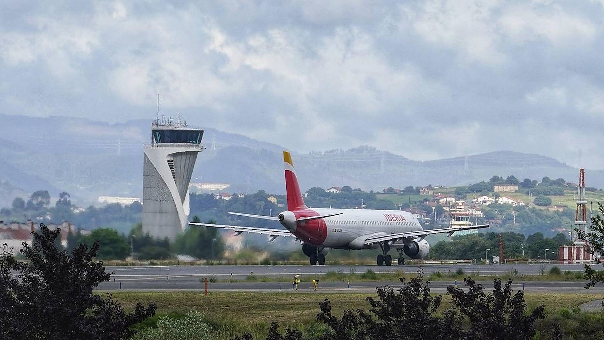 Una solución viable en el aeropuerto de Loiu | El Correo