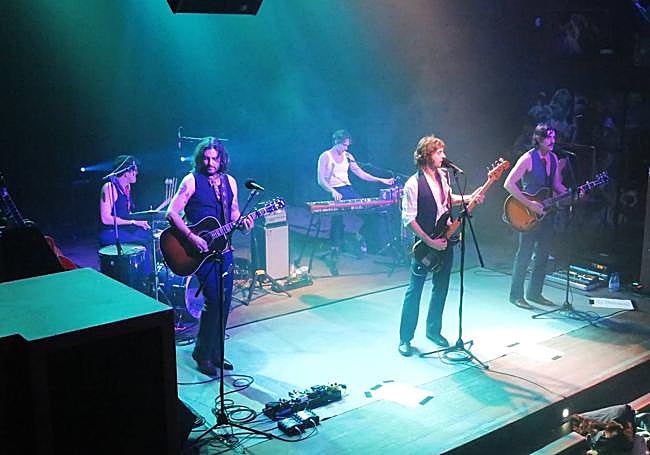 Santero y los Drugos cantando al cielo de Bilbao | El Correo