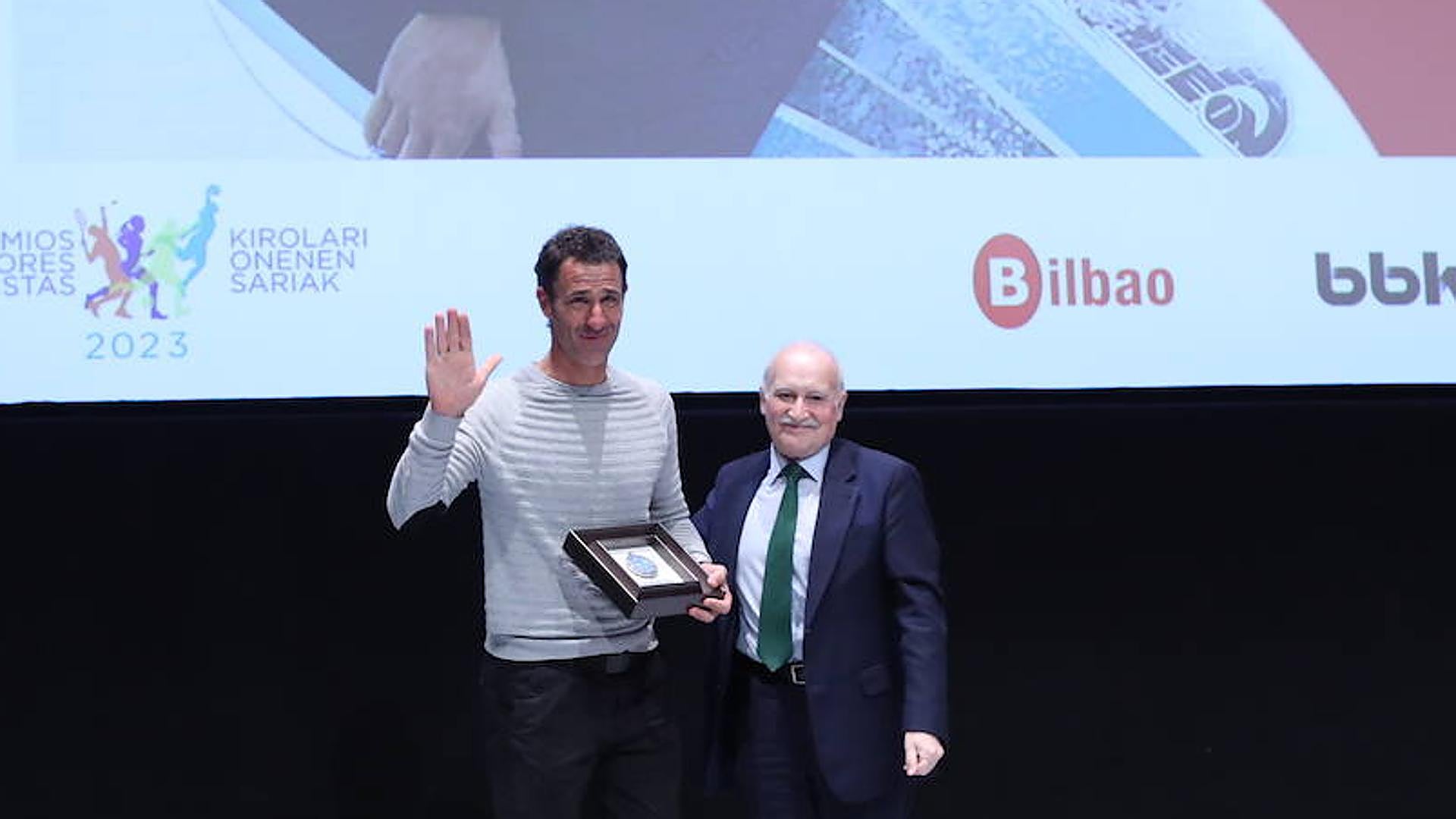 La historia de superación del surfista Ibon Oregi: «Llegó un día que ...