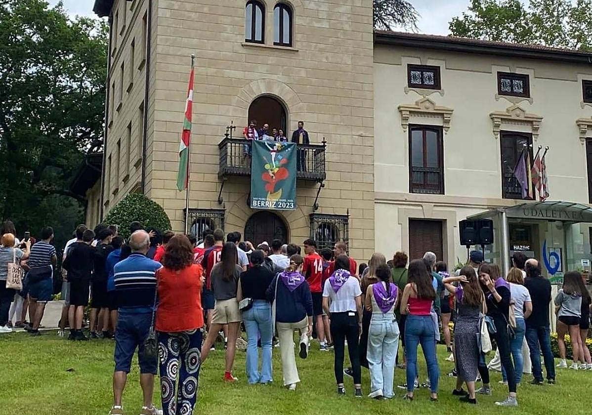 Berriz lanza el concurso de carteles para las fiestas de San Pedro y ...