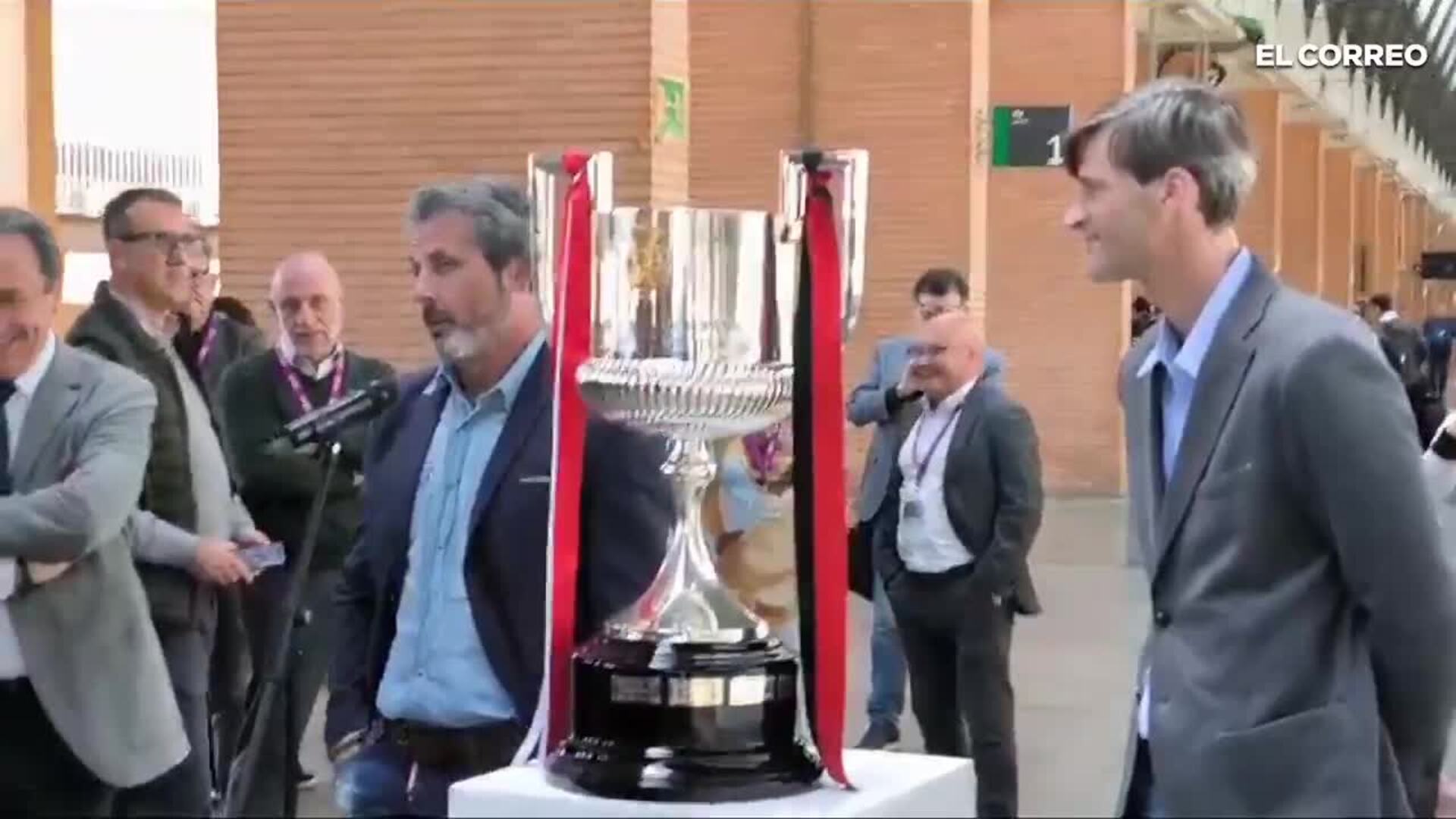 La Copa ya está en Sevilla | El Correo