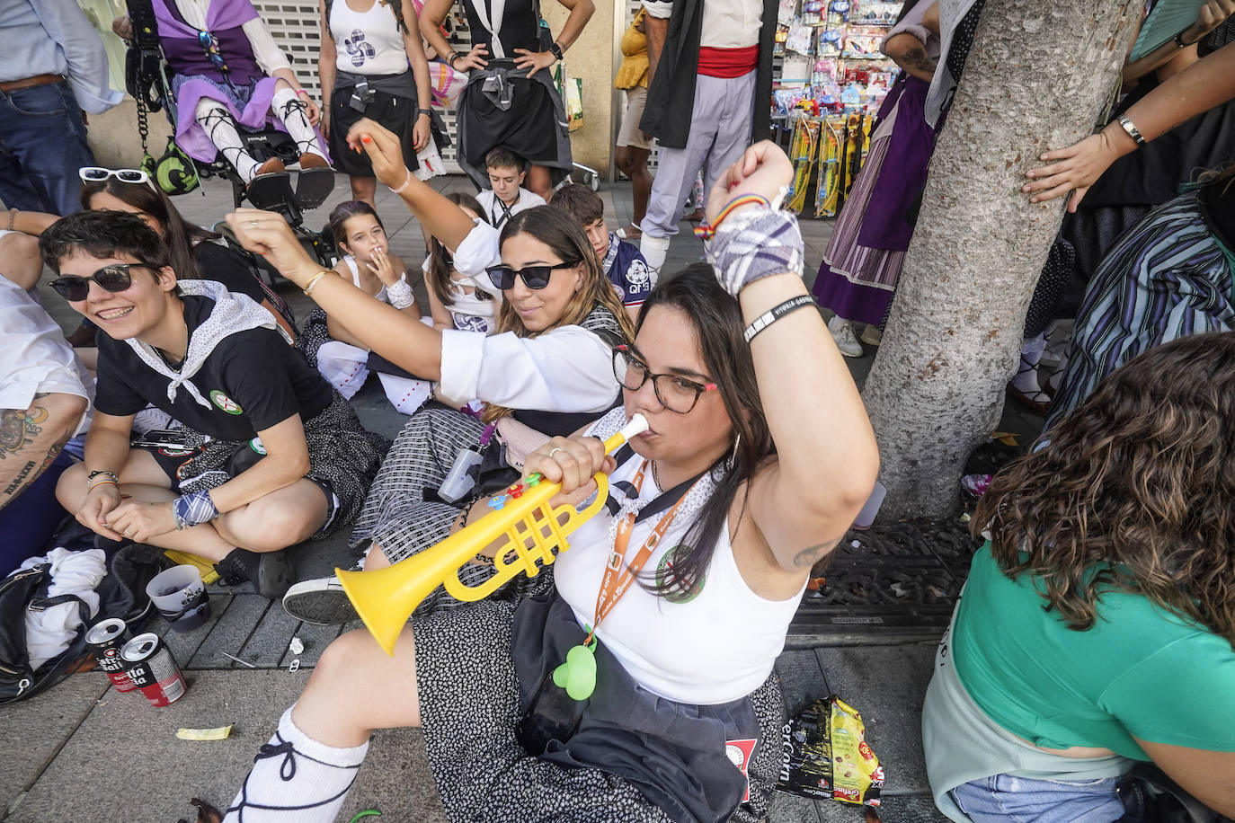 El primer paseíllo de fiestas de Vitoria, en imágenes | El Correo