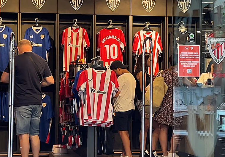 El Athletic ya vende las primeras camisetas de Nico Williams con el '10 ...
