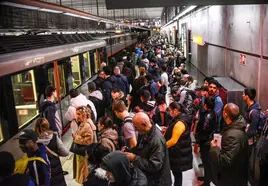 Solucionada la avería que ha provocado retrasados en la línea 2 del metro | El Correo