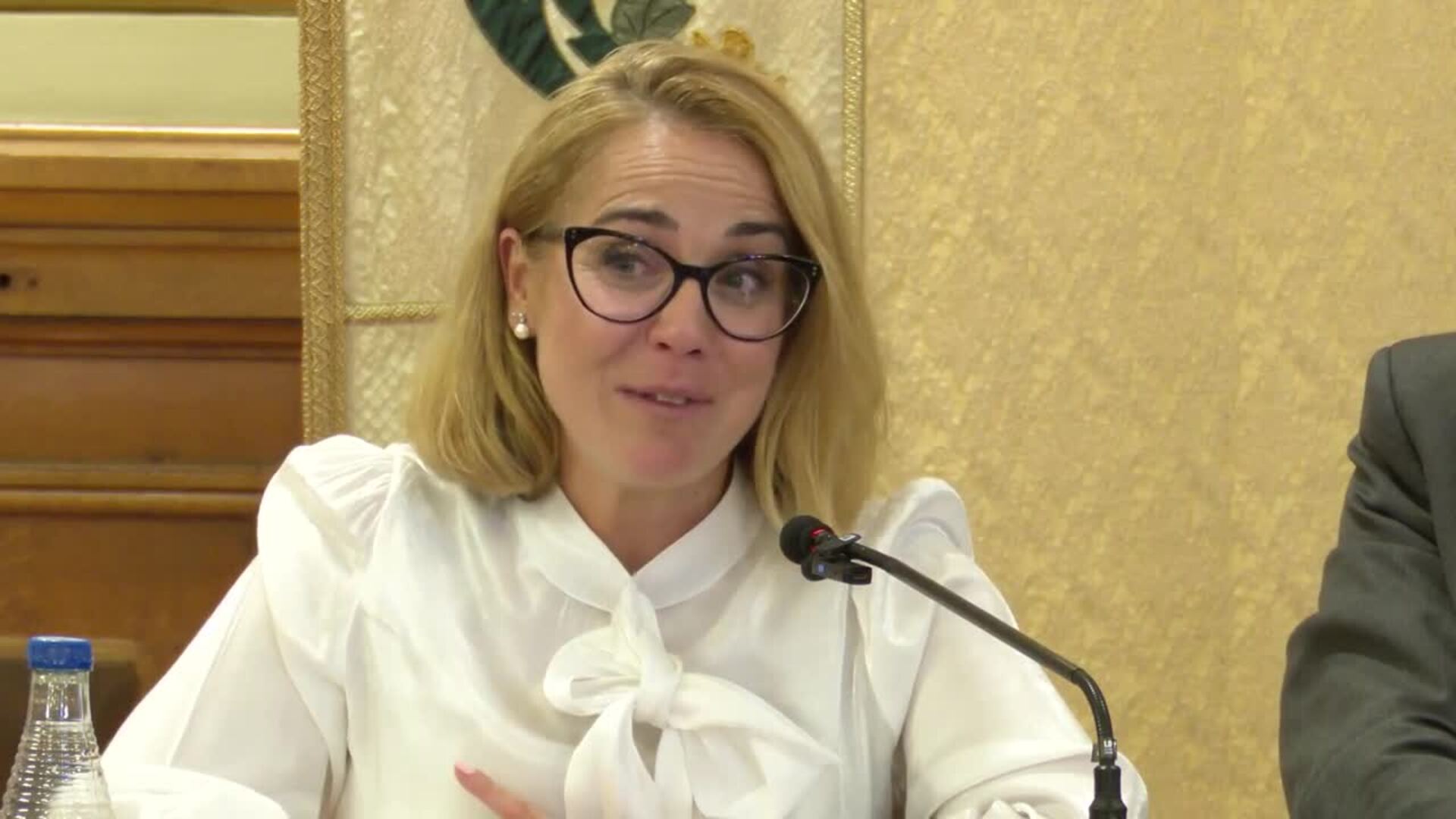 Concha Velasco se convierte en una "obra de arte en movimiento" a ...