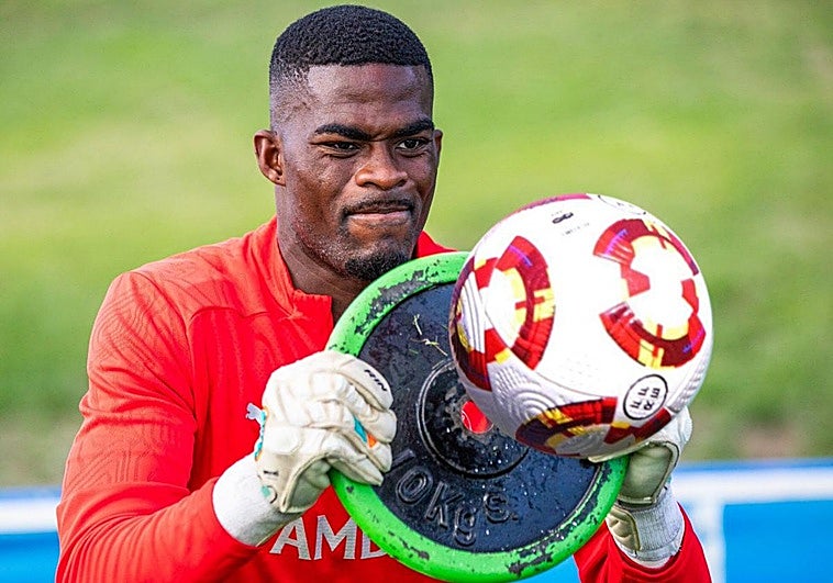 Owono se confiesa antes de su estreno con el Alavés: «Mi sueño es ...