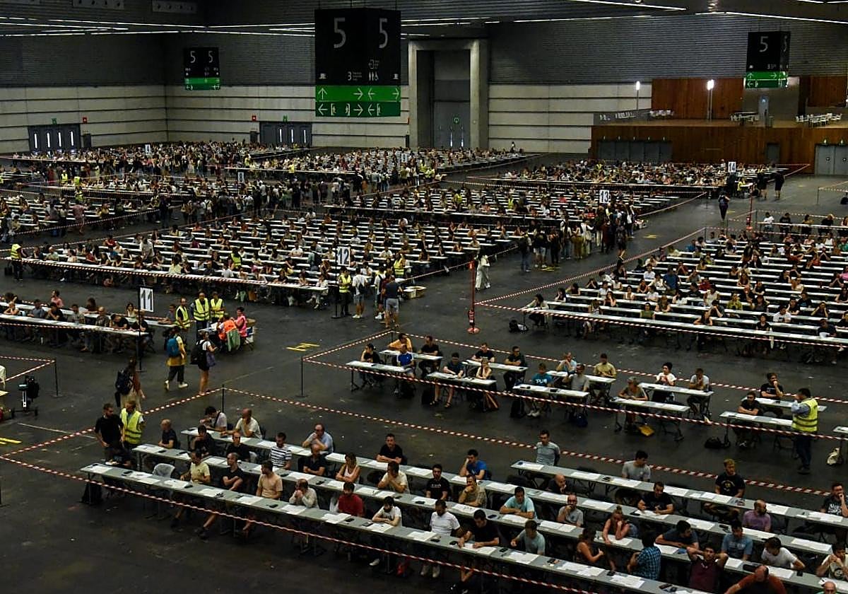 3.000 personas aspiran a 1.268 plazas de profesor de Secundaria y FP ...