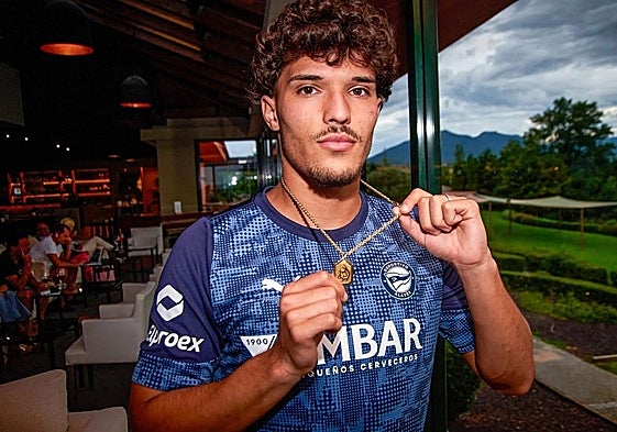 Yusi, jugador del Alavés: «Siempre agradeceré a mi madre los kilómetros ...