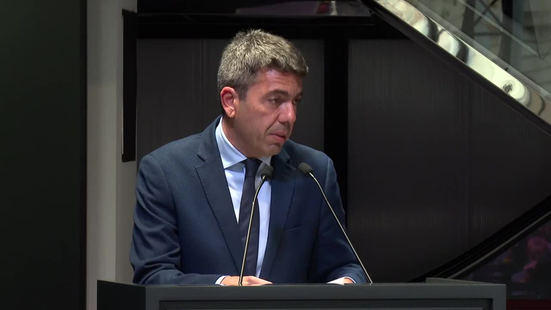 Mazón pide que el MOVES y ayuda por la DANA sean decretos alejados de ...