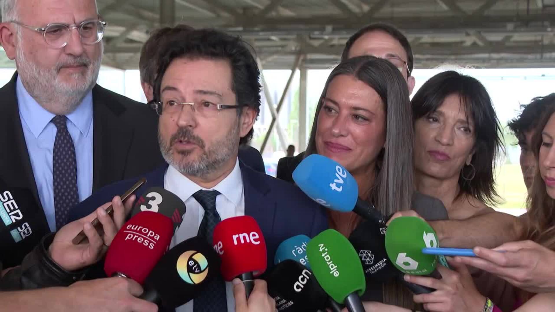 Junts acuerda con Gobierno desarrollar la conexión de AVE con El Prat y conectarla al Aeroport ...