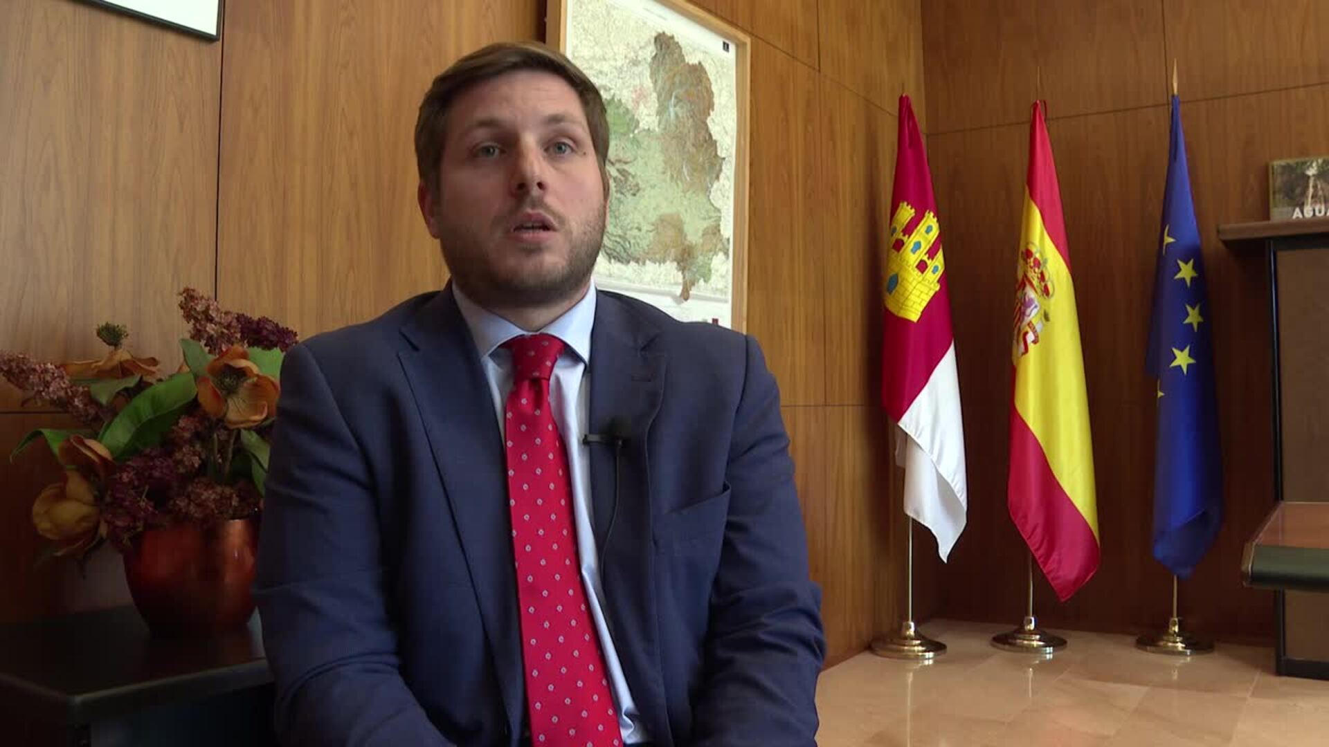 Nacho Hernando vincula su futuro político a la continuidad de Page, a ...