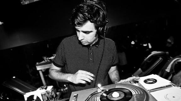 Janus Rasmussen DJ Set, Adrian DJ eta Stanich, Art After Dark saioan ...