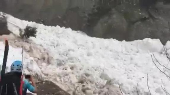 Espectacular alud grabado por montañeros de Elorrio y Durango en Canadá ...