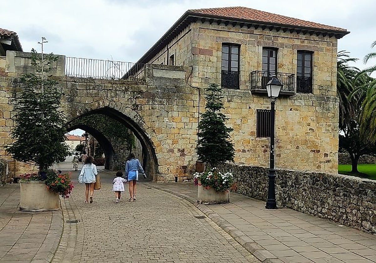 Cartes revisará los expedientes relacionados con la apertura del centro ...