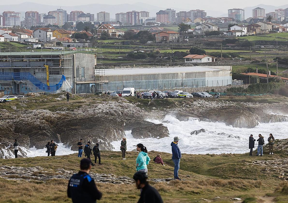 Cinco estudiantes fallecen al hundirse una pasarela en El Bocal de ...