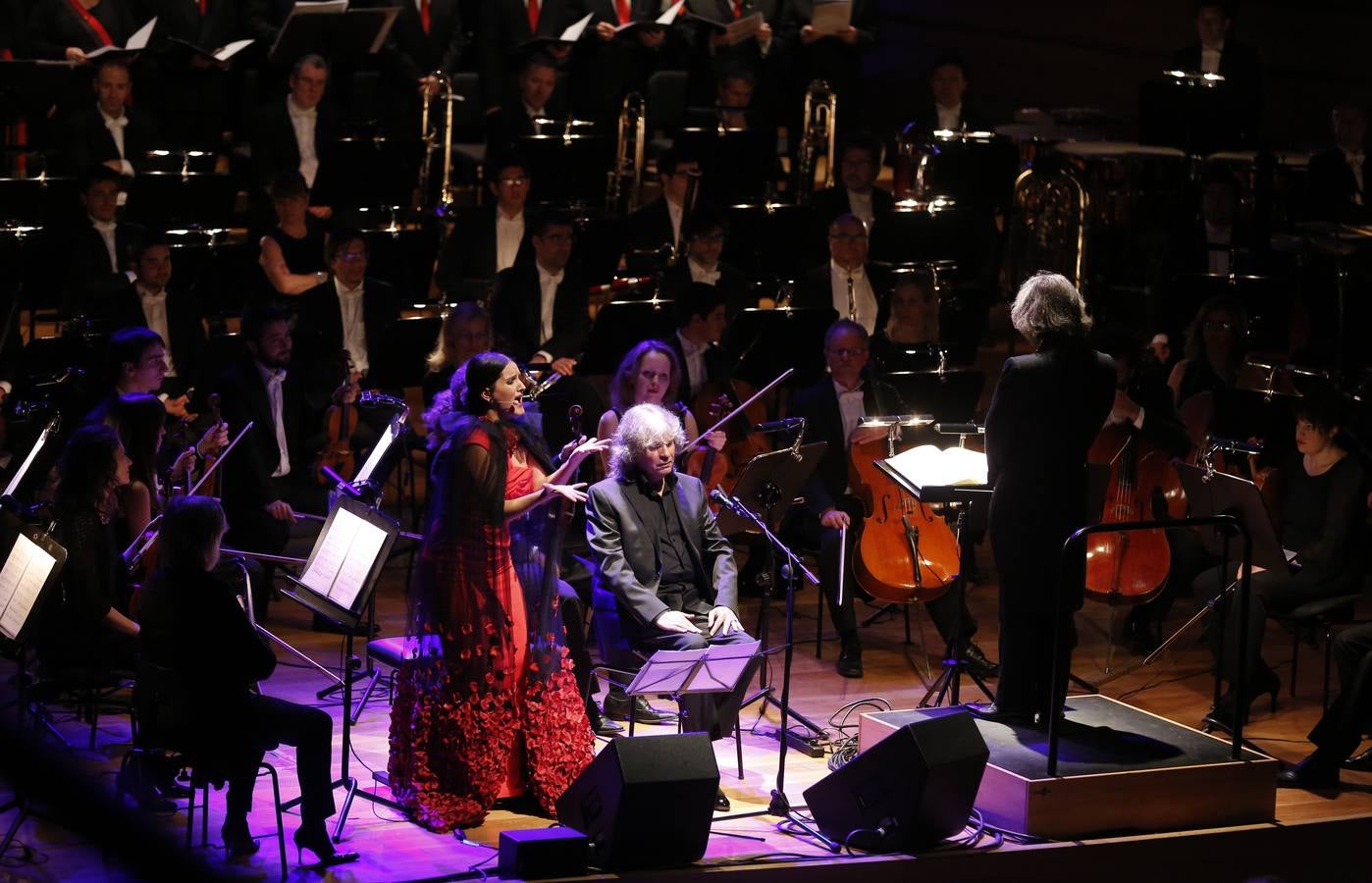 Concierto de José Merce junto a las Oscyl en el Auditorio Miguel ...