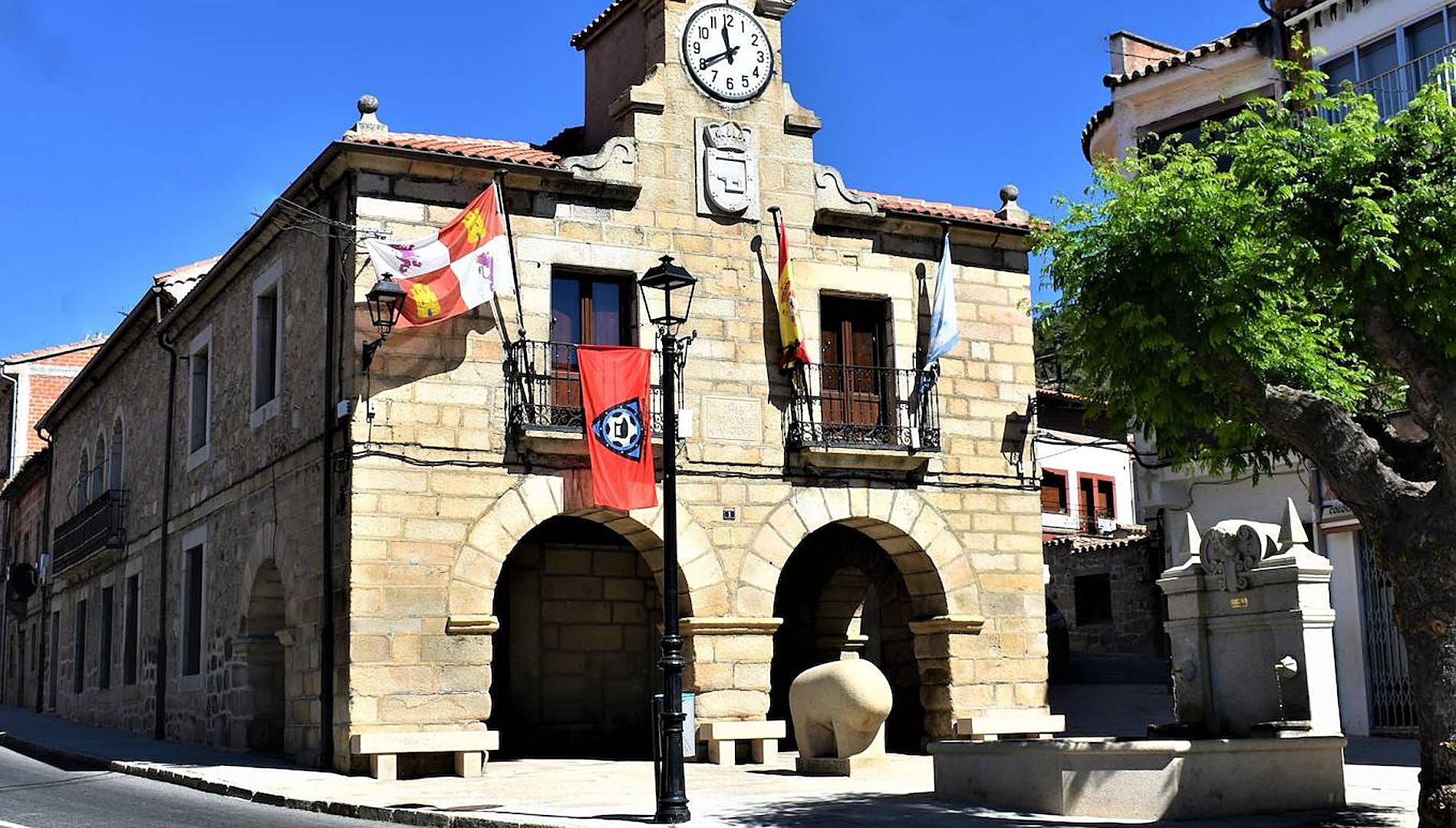 El Barraco: un entorno único que apuesta por un futuro verde | El Norte ...