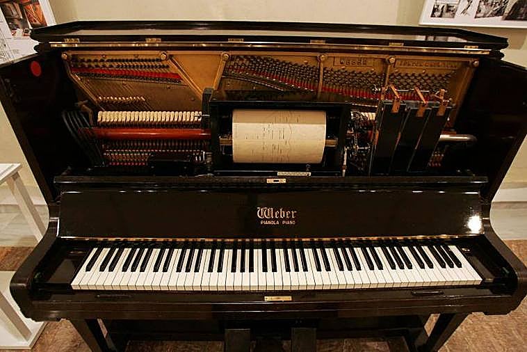 157 rollos de pianola para la biblioteca de la UVA | El Norte de Castilla