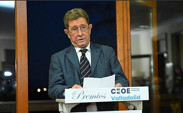 Muere Carlos Duque, cofundador de la librería Oletvm de Valladolid | El ...